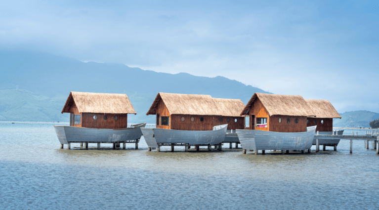 Floating House- 2 Types of Floating Houses & Amazing Examples | vin ...